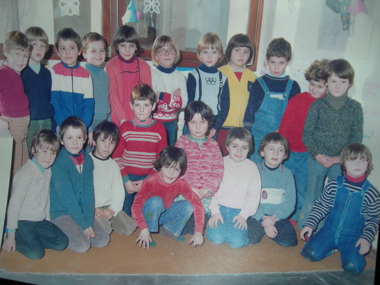 Photo de classe Maternelle de 1983, Ecole Gabriel Joubert (Beaumont ...