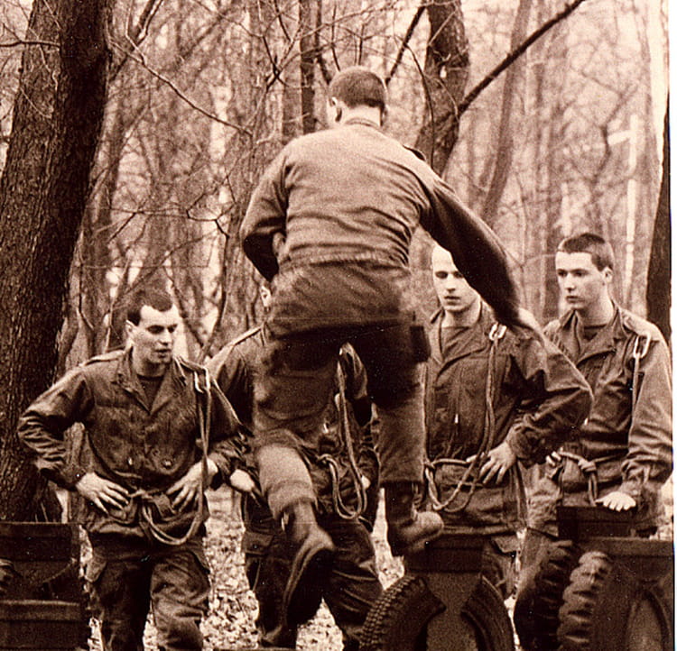 Photo de classe Stage entrainement commando de 1982, Quartier Napoleon ...