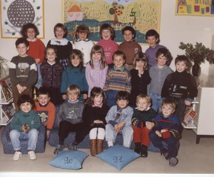 Photo de classe Class mater de 1990, Ecole Andre Fertre (La Fleche ...