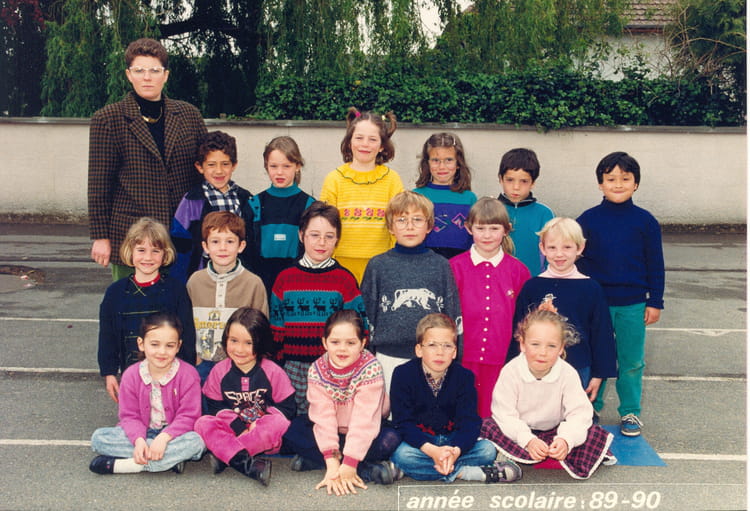 Photo de classe 1989-1990 de 1989, Ecole Andre Fertre (La Fleche ...