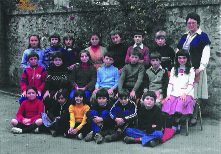 Photo de classe CM2, 1979-80 de 1979, Ecole Sainte Anne Notre Dame (Le ...