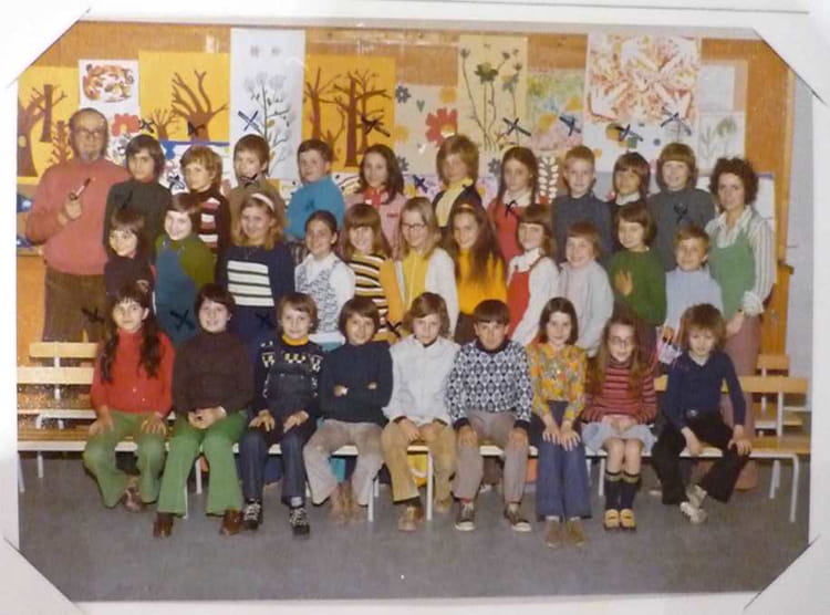 Photo de classe CM1 de 1974, école Saint Lubin - Copains d'avant