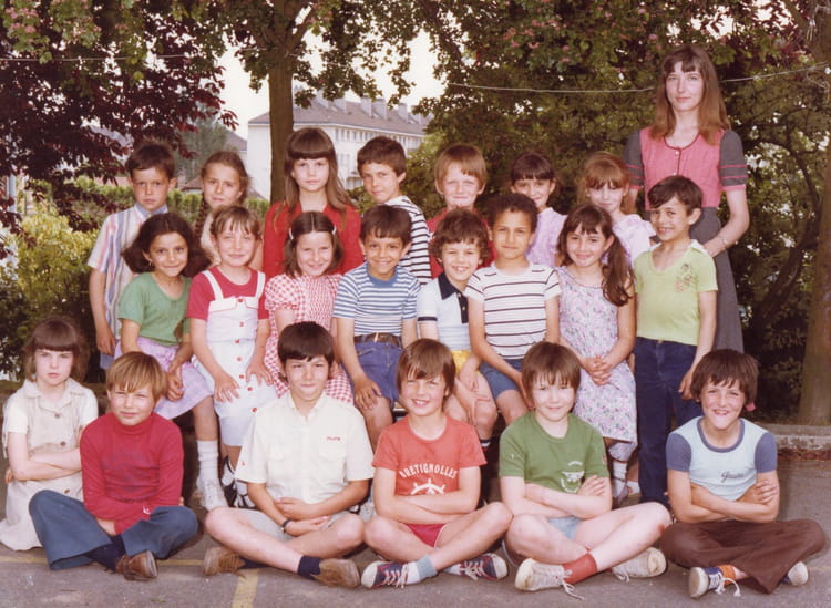 Photo de classe CE1 (1979-1980) de 1980, ECOLE GABRIEL CHEVRIER ...