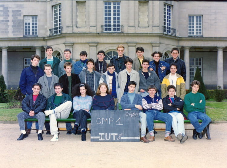 Photo de classe IUT GMP 1 1988 de 1988, IUT GMP - Copains d'avant