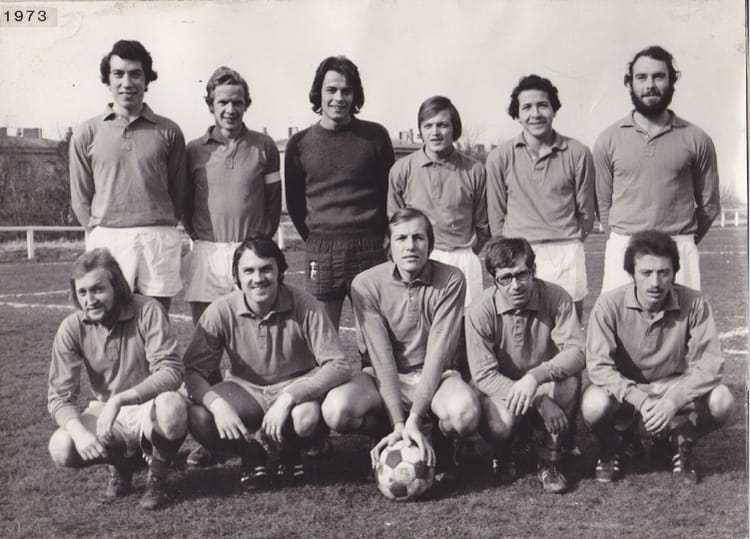 Photo de classe Equipe première saison 73/74 de 1973, AS MEUDON ...