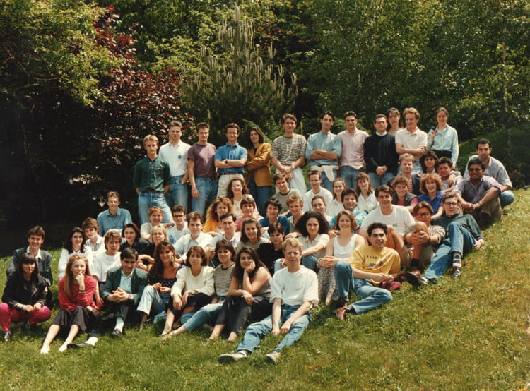 Photo de classe PROMO 1992 de 1989, Esc Chambéry - Copains d'avant