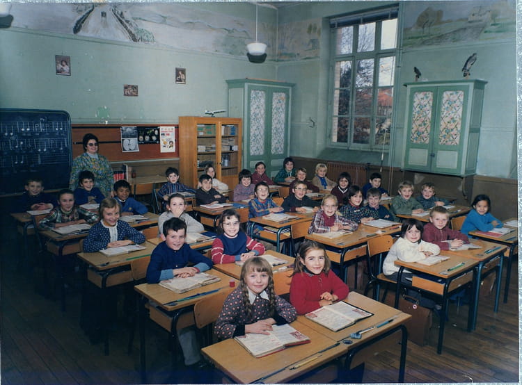 Photo de classe C.E.2 de 1971, Ecole Jules Ferry (Genlis) - Copains d'avant
