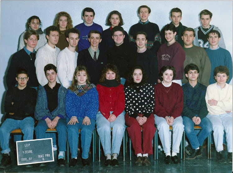 Photo de classe Bac pro restauration de 1991, Lycée Professionnel - Copains d'avant