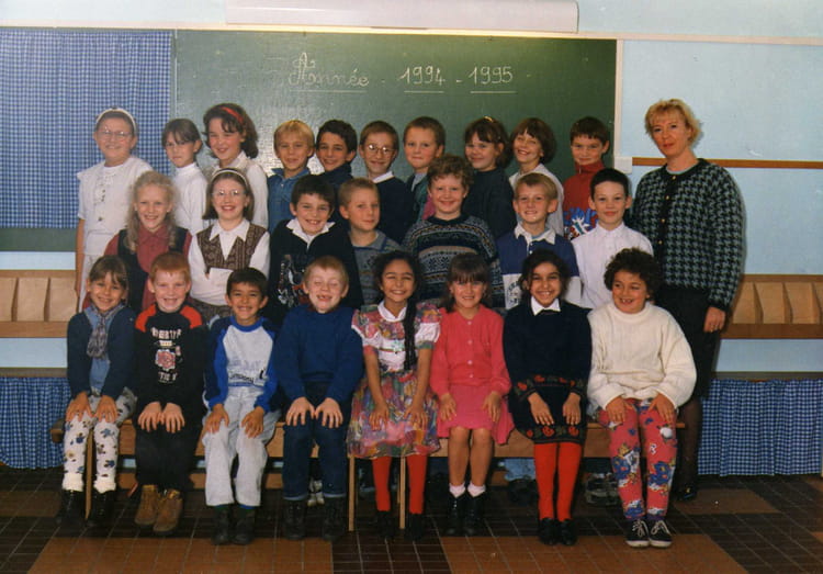 Photo de classe Cm2 de 1994, ECOLE JULES MICHELET - Copains d'avant