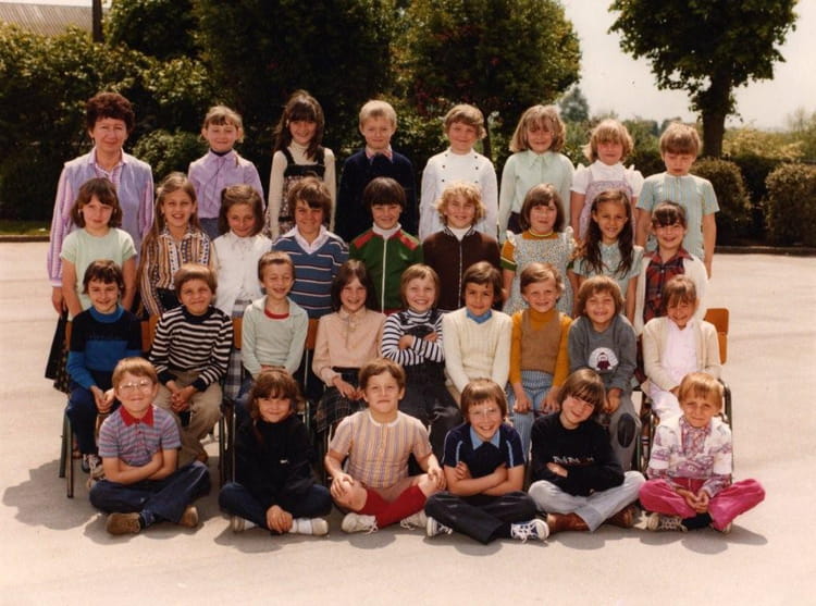 Photo de classe CE1 1980/1981 de 1981, Ecole Pierre Semard (Aulnoye ...