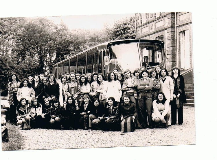 Photo de classe Classe verte a varengeville de 1973, ECOLE MENEGERE ...