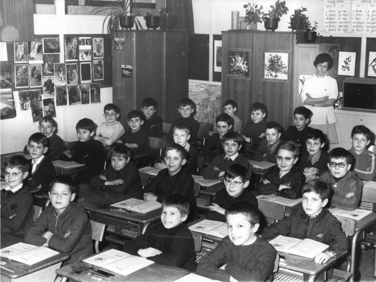 Photo de classe Classe CM1 ou CE 2 de 1970, College Rue De L'ancienne ...