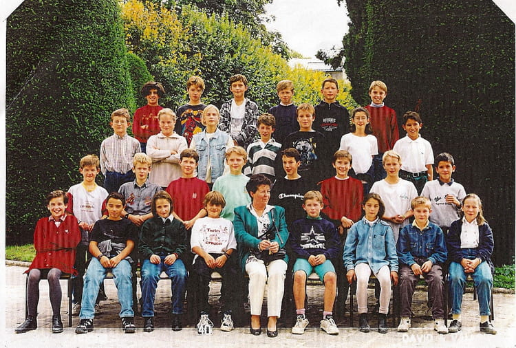 Photo de classe 6 éme, Hoche de 1996, Collège Hoche - Copains d'avant