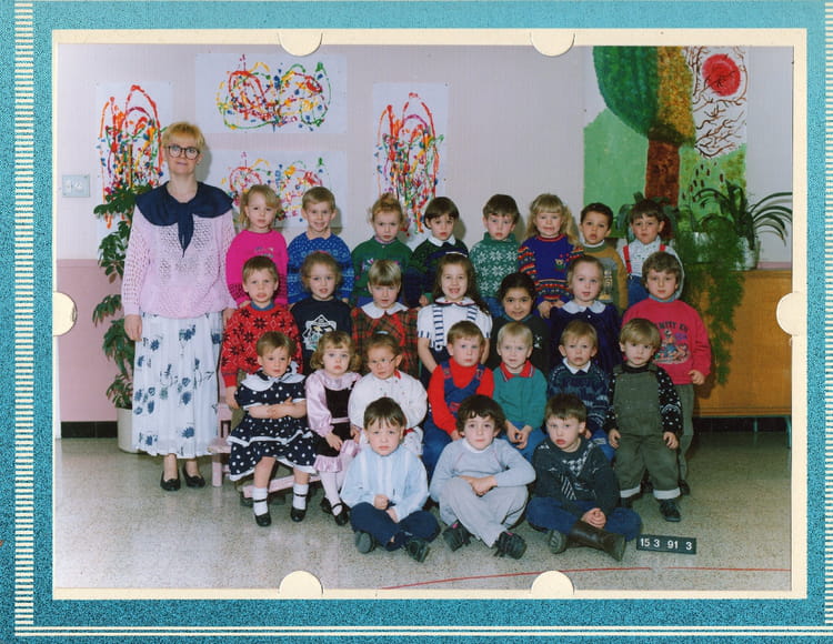 Photo de classe Les petits de 1990, ECOLE SEVIGNE - Copains d'avant