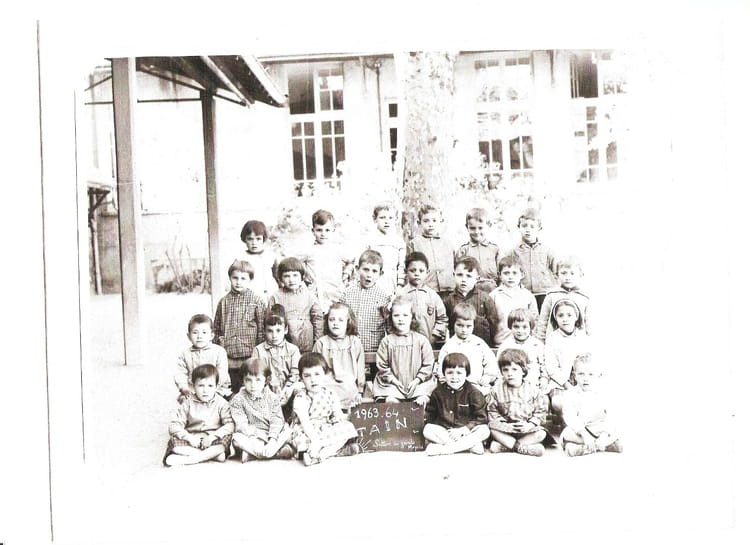 Photo de classe Section grands moyens de 1963, ECOLE MATERNELLE LOUIS ...