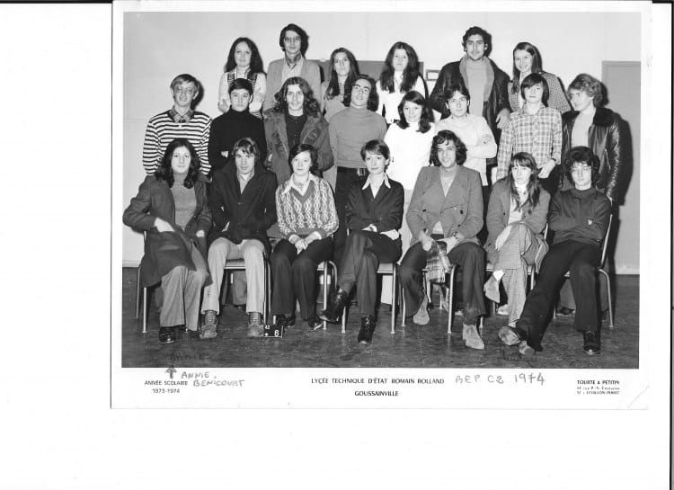 Photo de classe LYCEE ROMAIN ROLLAND GOUSSAINVILLE BEP COMMERCIAL de ...