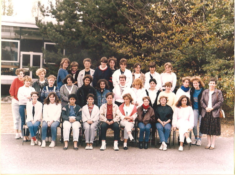 Photo de classe 1A'S2 de 1986, LYCEE TECHNIQUE - Copains d'avant