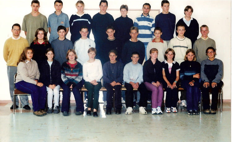 Photo de classe 1ère S 3 de 2000, Lycée Pierre Mechain - Copains d'avant