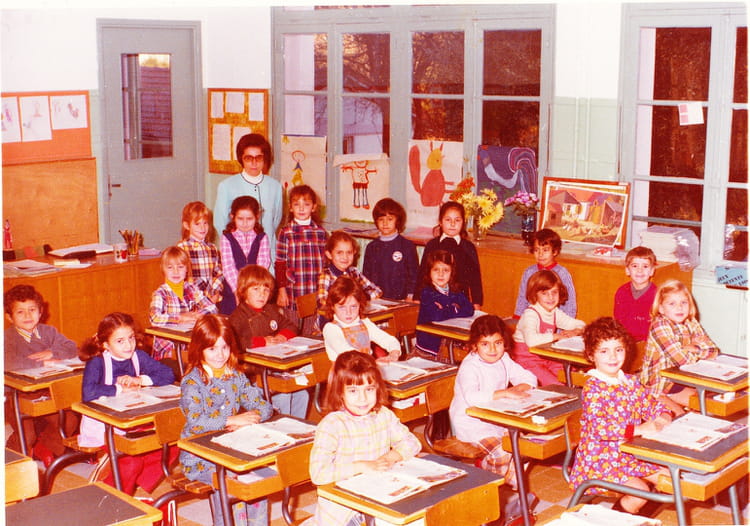 Photo de classe Cours Préparatoire de 1974, EMILE ROUX - Copains d'avant