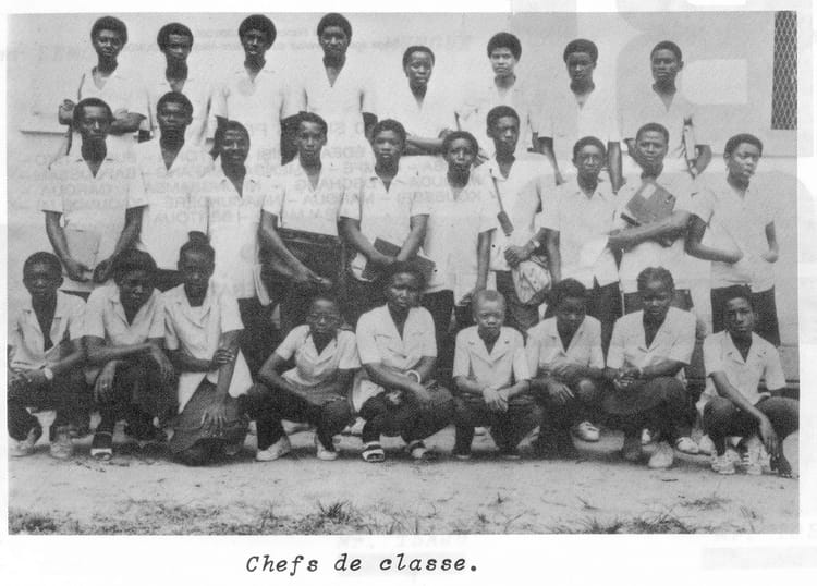 Photo de classe Les chefs de classe au lycée joss ctte année là de 1976 ...