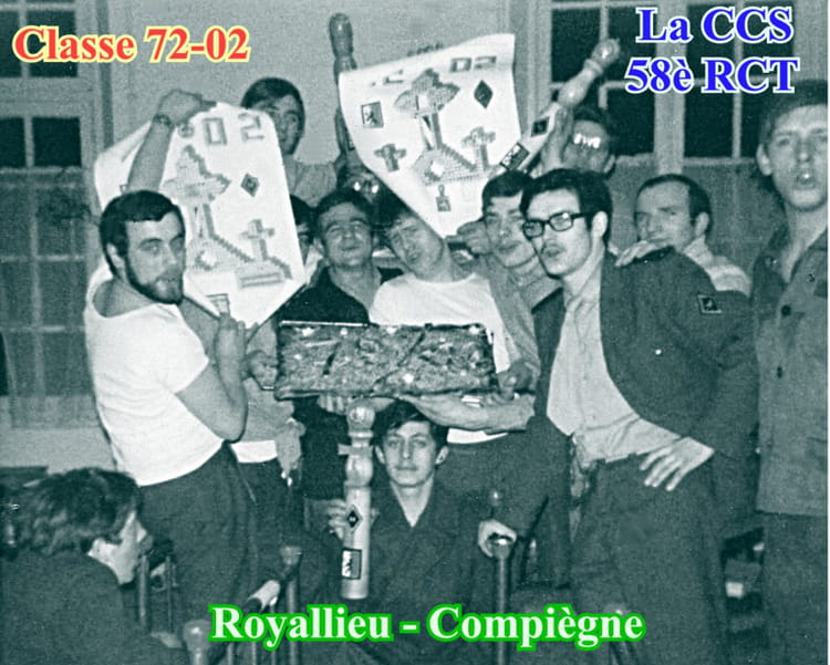 Photo de classe Le gâteau 2 CCS 72-02 de 1972, 58éme Rct - Copains d'avant