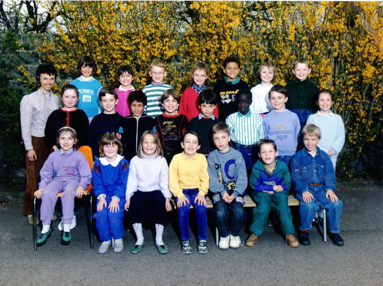 Photo de classe CP-CE1 de 1990, EUSTACHE RESTOUT - Copains d'avant
