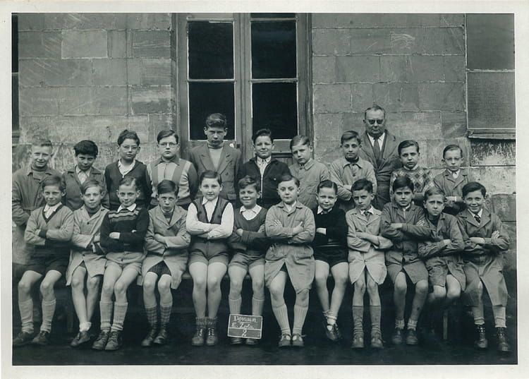 Photo de classe Ecole Zola CM2 52/53 de 1952, Ecole Emile Zola (Denain ...