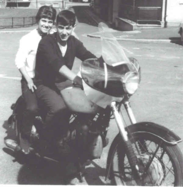 Photo de classe Sur ma IFA DK350 de 1966, Club Des Jeunes De La ...