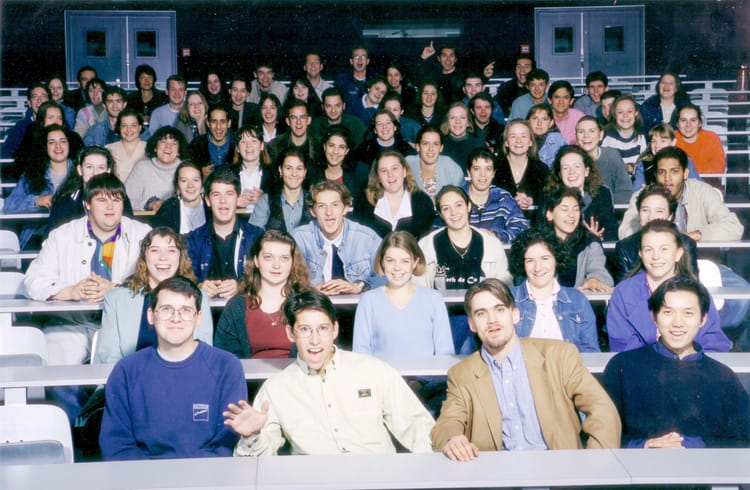 Photo de classe Tech de Co, 1ere année de 1995, Iut Reims - Châlons ...