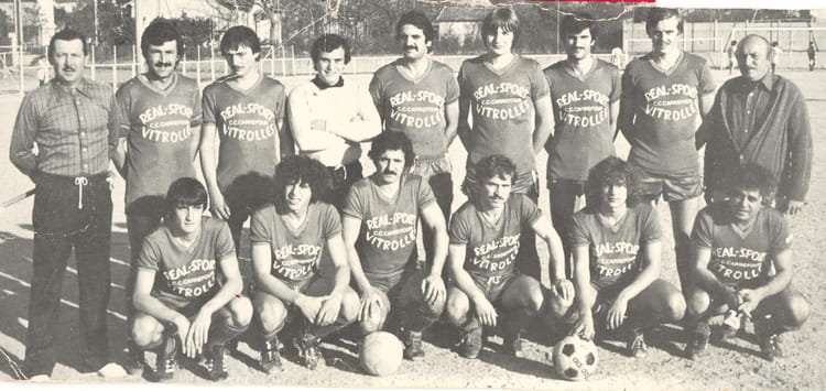 Photo de classe Equipe première de 1981, AS ROGNAC - Copains d'avant