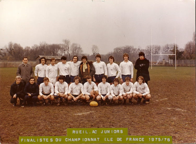 Photo de classe RAC Juniors 1975/76 de 1975, RAC RUGBY - Copains d'avant