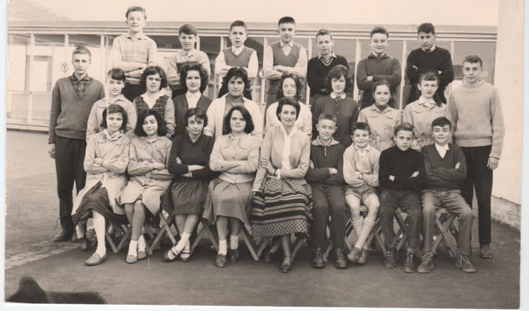 Photo de classe 5ème de 1960, Collège Hoche - Copains d'avant