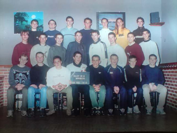 Photo de classe Terminale BEP ELECTROTECHNIQUE de 2001, Lycée Julliot ...