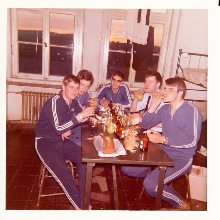 Photo de classe Sympathique Chambrée! de 1972, 16 Eme Gcm - Copains d'avant