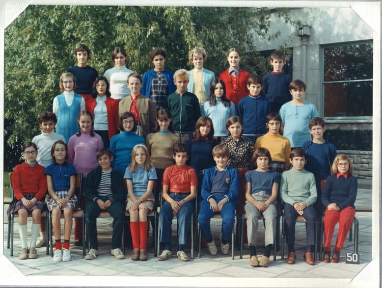 Photo de classe 5eme 8 de 1970, Lycée Des Eaux Claires - Copains d'avant