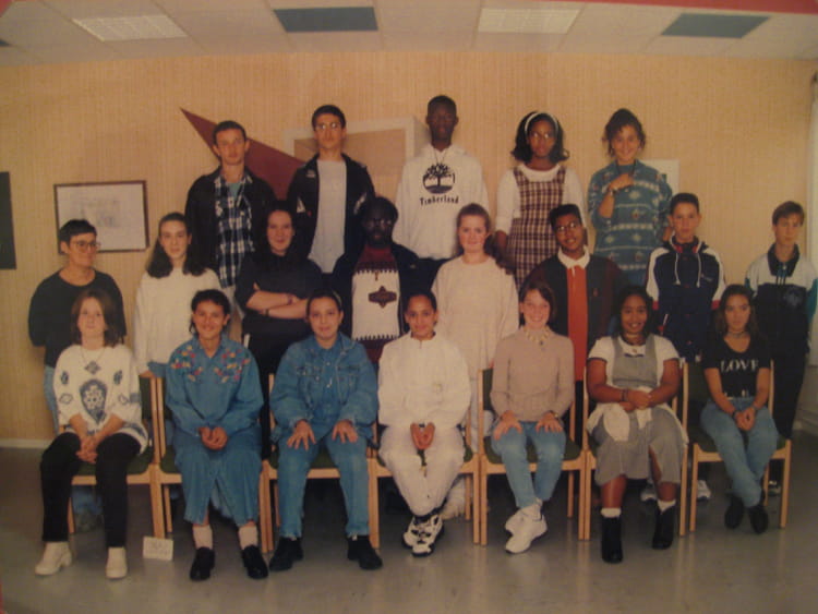 Photo de classe CLASSE 3EME4 de 1995, Collège André Doucet - Copains d ...