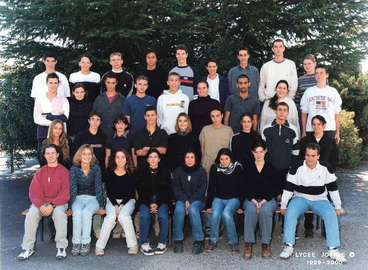 Photo de classe TS10 de 1999, Lycée Joffre - Copains d'avant
