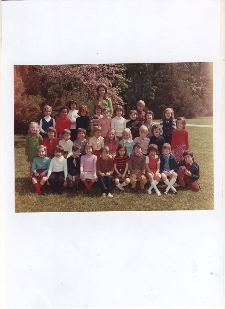 Photo de classe PREMIERE PRIMAIRE de 1972, Crêts De Champel - Copains d ...