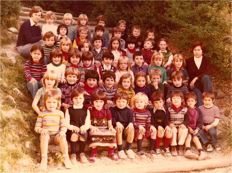 Photo de classe Maternelle 77-78 de 1977, Collège Notre-dame Des ...