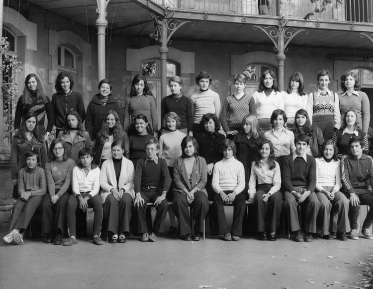 Photo de classe 3eme 4 de 1974, Collège Paul Riquet - Copains d'avant