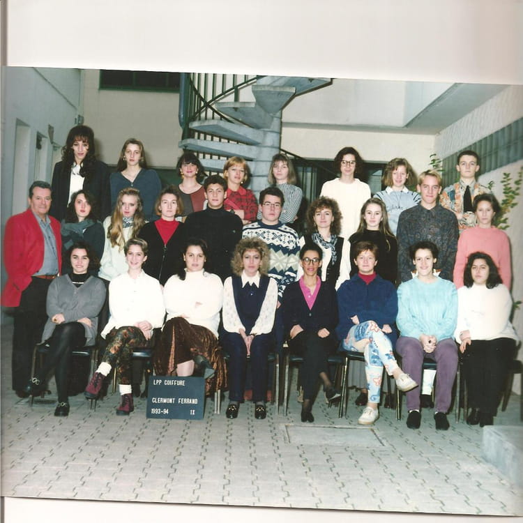 Photo de classe CAP COIFFURE de 1993, Lycée Professionnel René Rambaud ...
