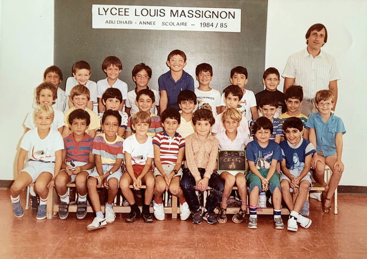 Photo de classe CE1 Classe Monsieur Laroy de 1984, Lycée Louis Massignon - Copains d'avant