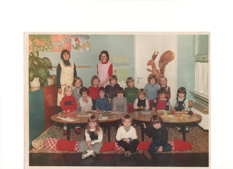 Photo de classe 2eme maternelle de 1980, Ecole Neunkirch (Sarreguemines ...