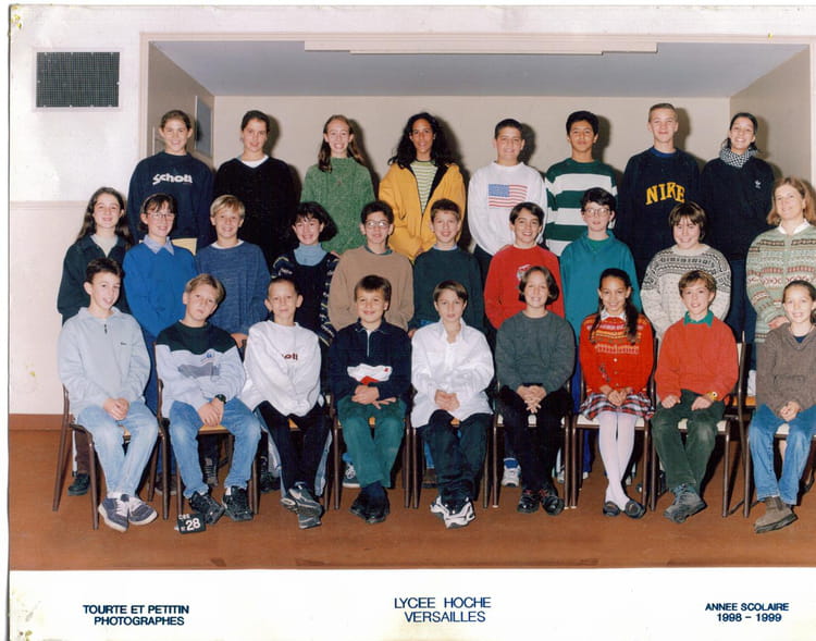 Photo de classe 5ème4 de 1998, Collège Hoche - Copains d'avant