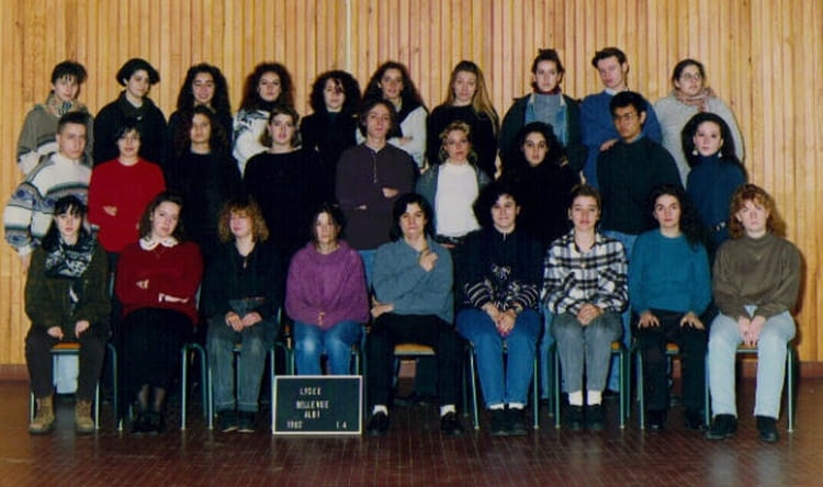 Photo de classe 1ère4 A3P de 1992, Lycée Bellevue - Copains d'avant