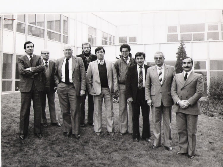 Photo de classe L'equipe rechange de mr MORIN de 1980, Valeo - Copains ...