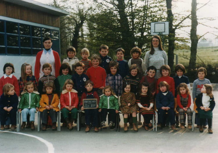 Photo de classe Année 1976-1977 - CP de 1976, Ecole Principale ...