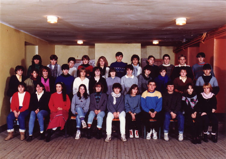Photo de classe 1ere de 1986, Lycée Polyvalent Alexis Monteil - Copains ...