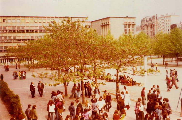 Photo de classe Cour balzac avec proviseur de 1971, Lycée International ...