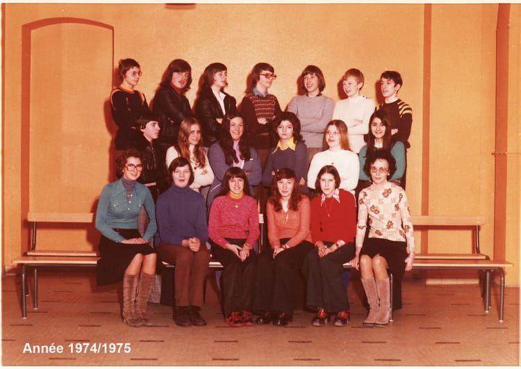 Photo de classe 3eme de 1974, Collège Louis Armand - Copains d'avant